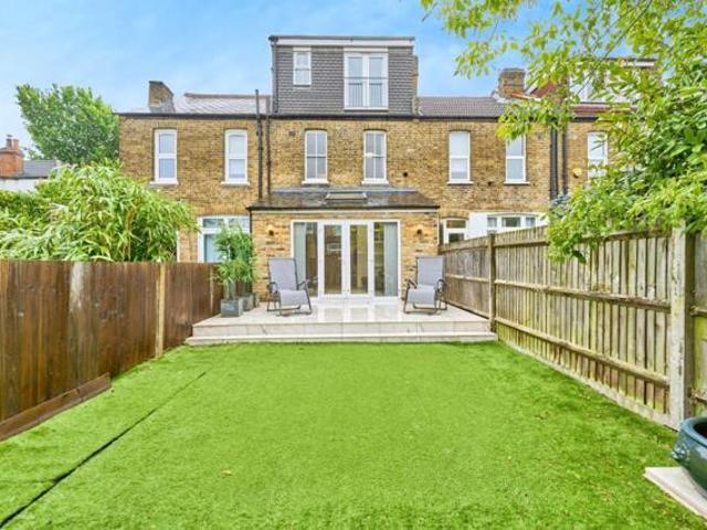 For Sale 4 Bedroom House London Greater London DLS100426532