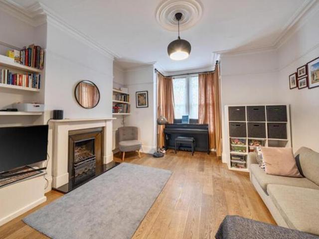 For Sale 4 Bedroom House London Greater London DLS100685353