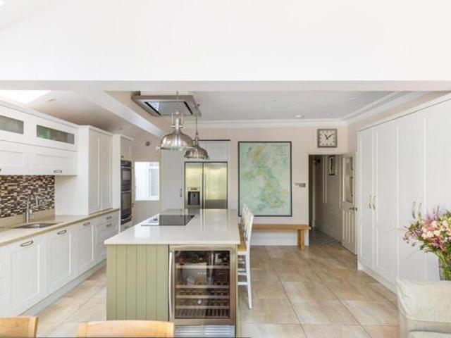 For Sale 4 Bedroom House London Greater London DLS101675252