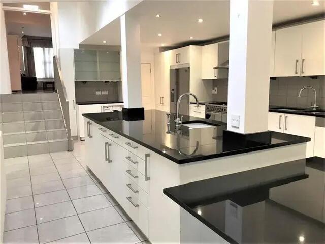 For Sale 4 Bedroom House London Greater London DS100426644