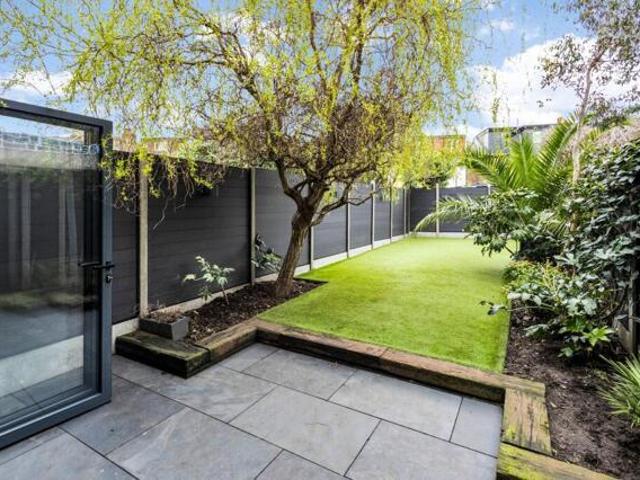 For Sale 4 Bedroom House London Greater London DS100786964
