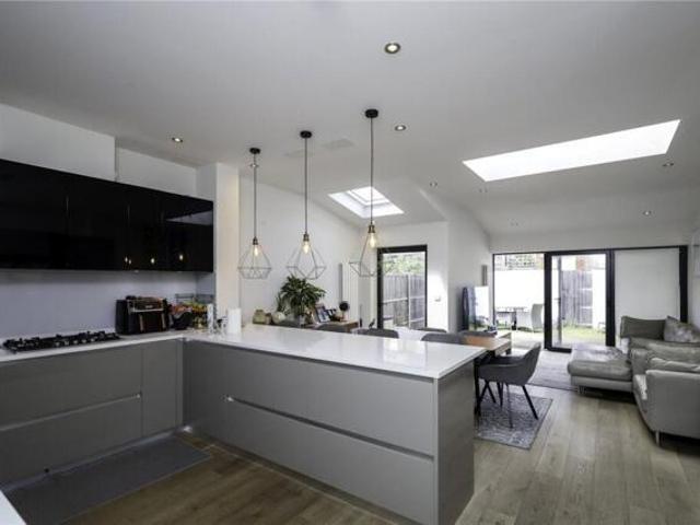 For Sale 4 Bedroom House London Greater London DS99523894