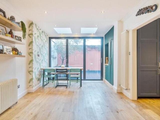 For Sale 4 Bedroom House Londres Greater London DLS99315425
