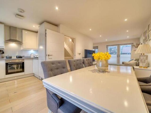 For Sale 4 Bedroom House Londres Greater London DLS100684830