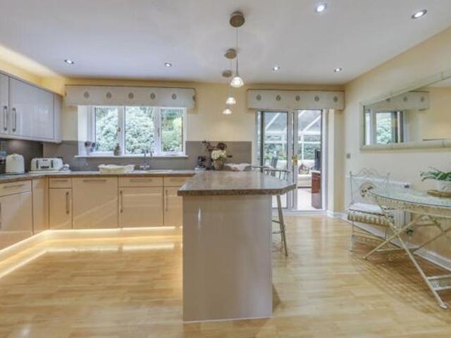 For Sale 4 Bedroom House Lancs Lancashire DLS99926393