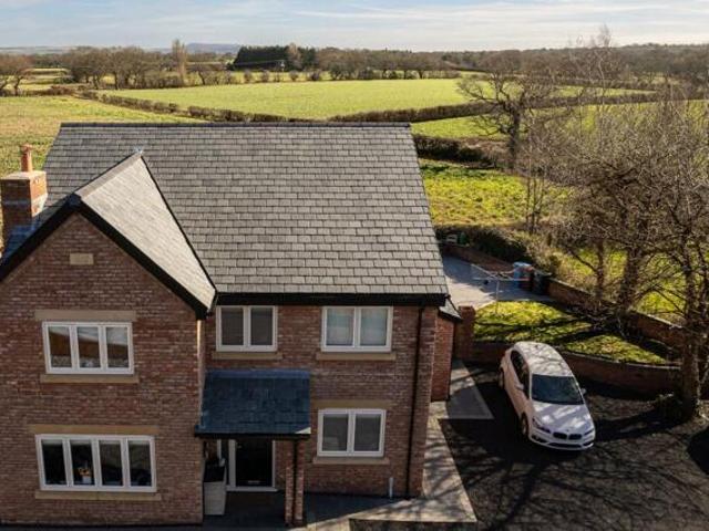 For Sale 4 Bedroom House Lancs Lancashire DLS100426057