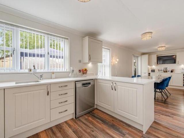For Sale 4 Bedroom House Lancs Lancashire DLS100541192