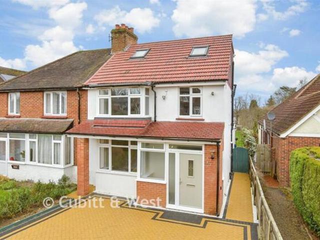 For Sale 4 Bedroom House Leatherhead Surrey DS100854994