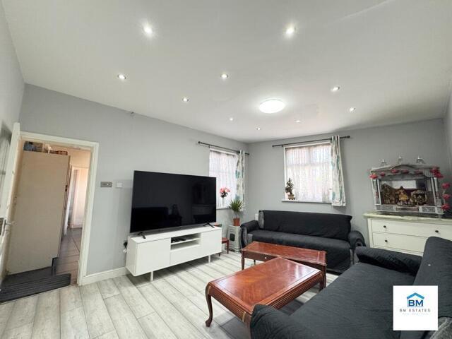 For Sale 4 Bedroom House Leicester Leicester DLS99608573