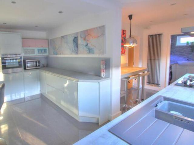 For Sale 4 Bedroom House Lincoln Lincolnshire DLS101278273