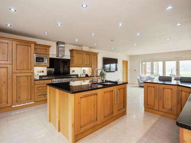 For Sale 4 Bedroom House Lincolnshire Lincolnshire DLS100426454