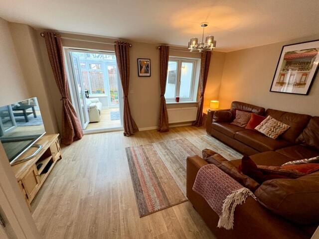 For Sale 4 Bedroom House Lutterworth Leicestershire DLS98968919