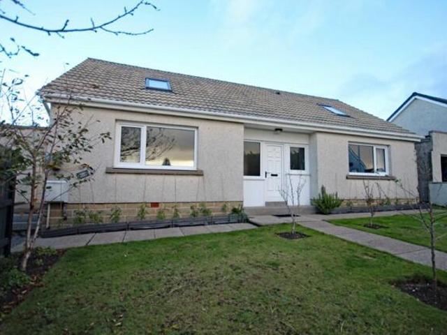 For Sale 4 Bedroom House Moray Moray DS98062437