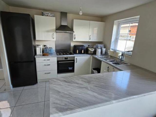 For Sale 4 Bedroom House Morley Leeds DLS98834475