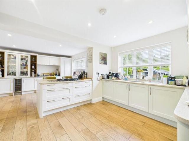 For Sale 4 Bedroom House Maidenhead Windsor And Maidenhead DS99808792
