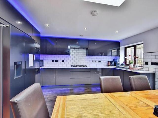 For Sale 4 Bedroom House Maidstone Kent DLS99436840
