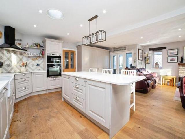 For Sale 4 Bedroom House Mansfield Nottinghamshire DS99952308