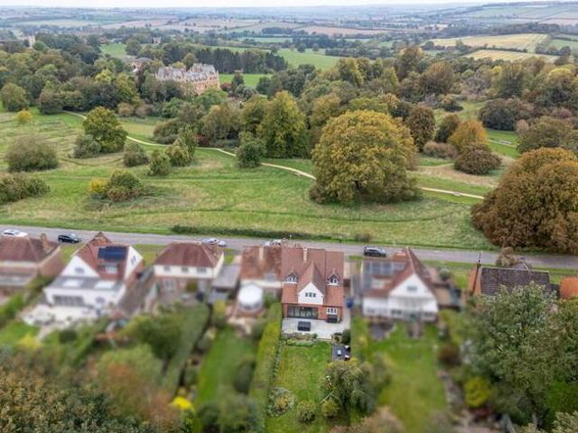 For Sale 4 Bedroom House Market Harborough Northamptonshire DLS100503341