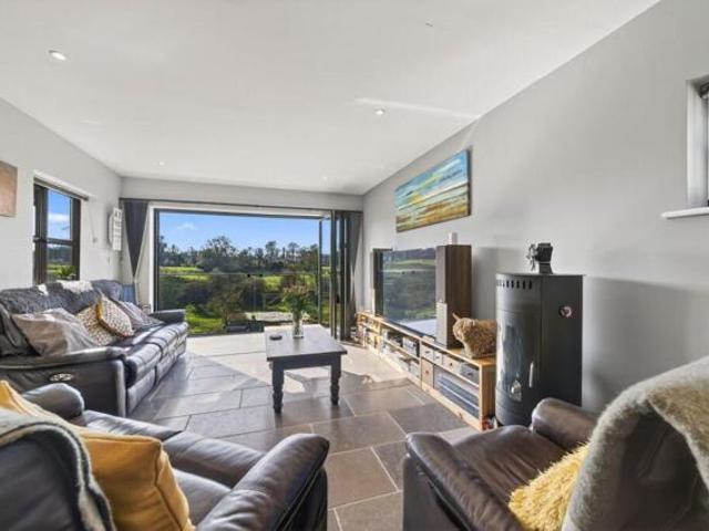 For Sale 4 Bedroom House Market Harborough Northamptonshire DLS100191852