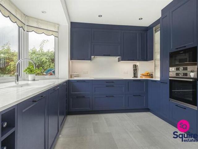 For Sale 4 Bedroom House Mill Hill Great London DS98718530