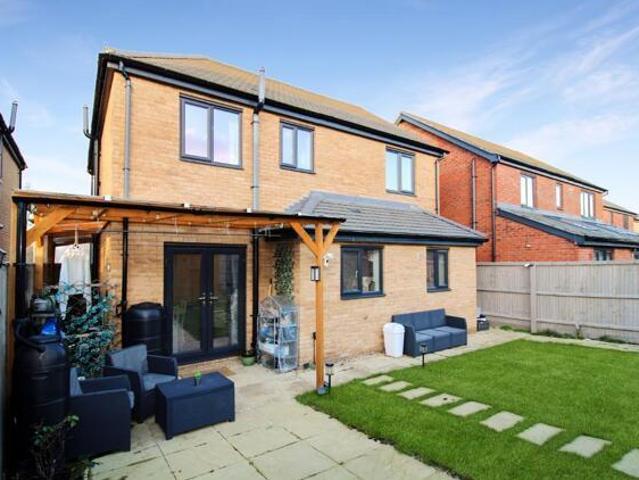 For Sale 4 Bedroom House Milton Keynes Milton Keynes DS98649297