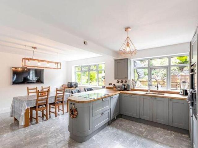 For Sale 4 Bedroom House Nottinghamshire Nottinghamshire DLS101060116
