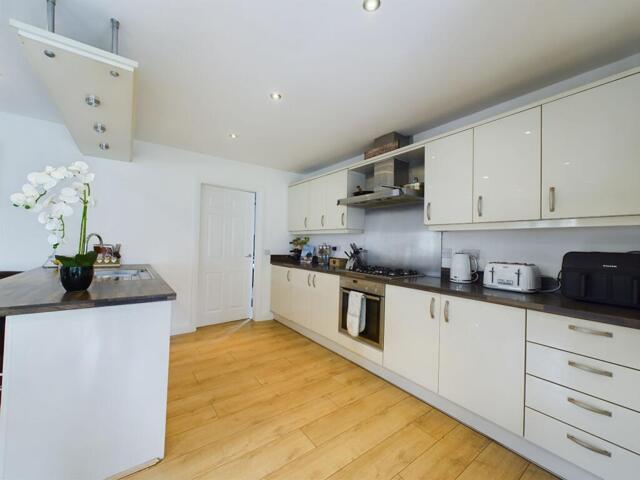 For Sale 4 Bedroom House North Yorkshire East Riding Of Yorkshire DLS100398135