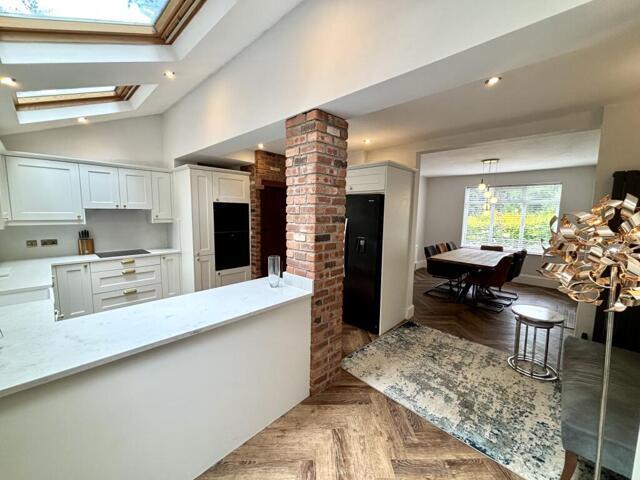 For Sale 4 Bedroom House North Yorkshire Leeds DLS100263197