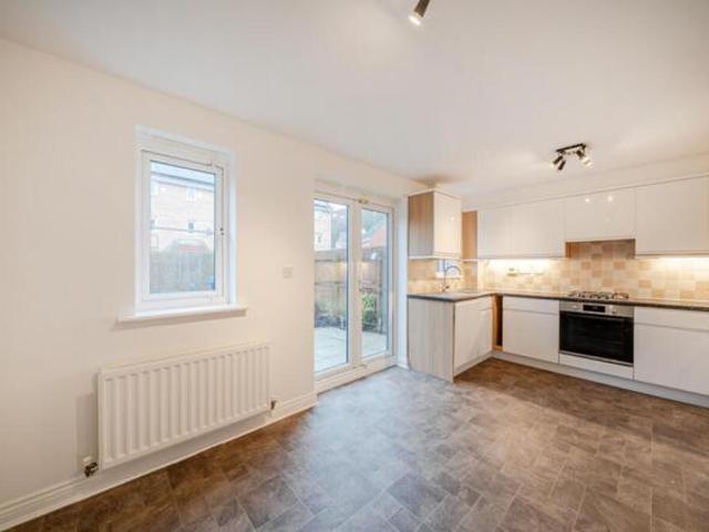 For Sale 4 Bedroom House North Yorkshire Leeds DS99773801