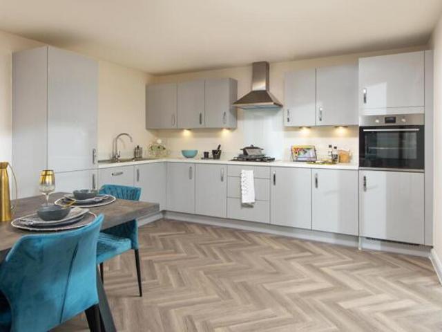 For Sale 4 Bedroom House North Yorkshire West Yorkshire DS101168326