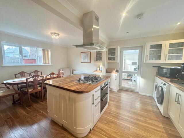 For Sale 4 Bedroom House Northampton Northamptonshire DLS88191513