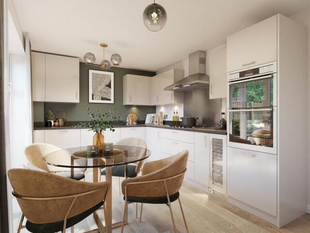 For Sale 4 Bedroom House Northampton Northamptonshire DLS101676088