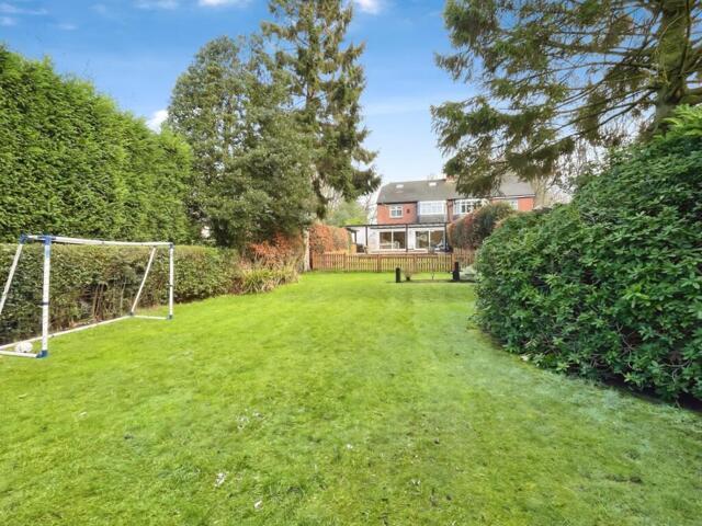 For Sale 4 Bedroom House Newcastle Staffordshire DS101678244