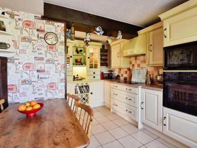 For Sale 4 Bedroom House Newcastle Under Lyme Staffordshire DS98687709