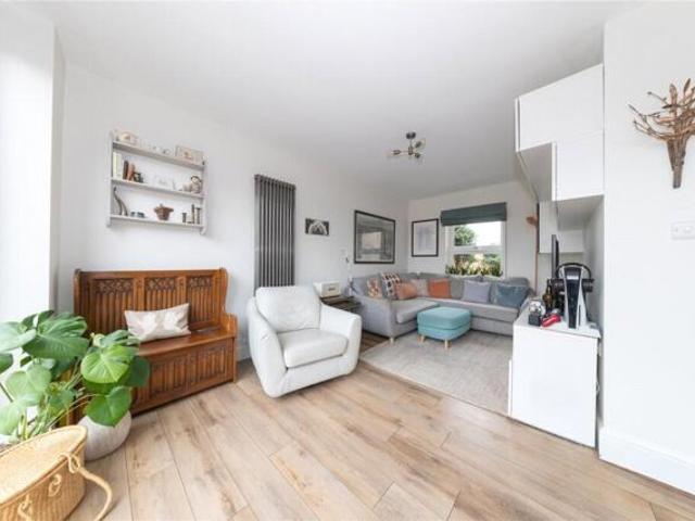 For Sale 4 Bedroom House Newport Pagnell Milton Keynes DLS101675064
