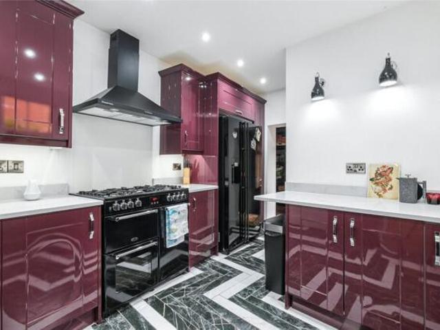 For Sale 4 Bedroom House Newport Pagnell Milton Keynes DS100456842