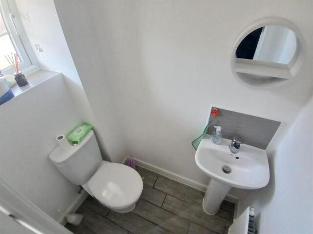 For Sale 4 Bedroom House Nuneaton Warwickshire DLS99952105