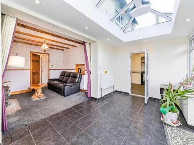 For Sale 4 Bedroom House Smallfield Surrey DLS99380760