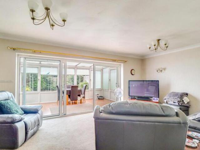 For Sale 4 Bedroom House Southend On Sea Southend on Sea DLS100881511
