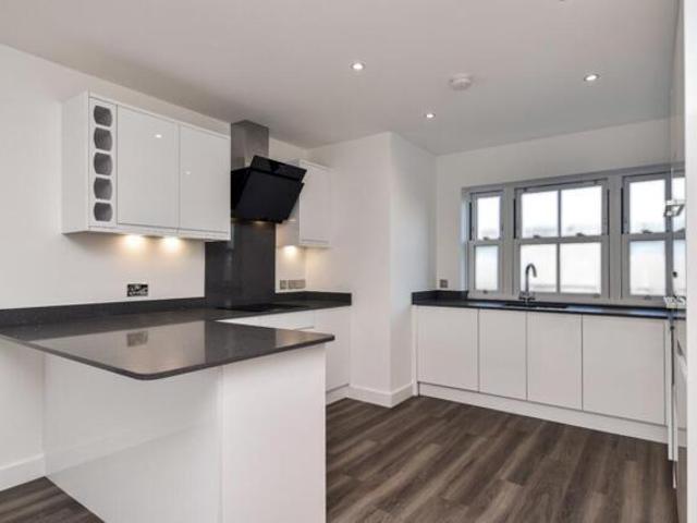 For Sale 4 Bedroom House Southend On Sea Southend on Sea DS100191835