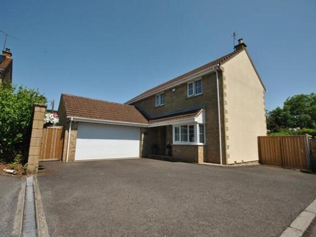 For Sale 4 Bedroom House Somerset Somerset DLS99315313