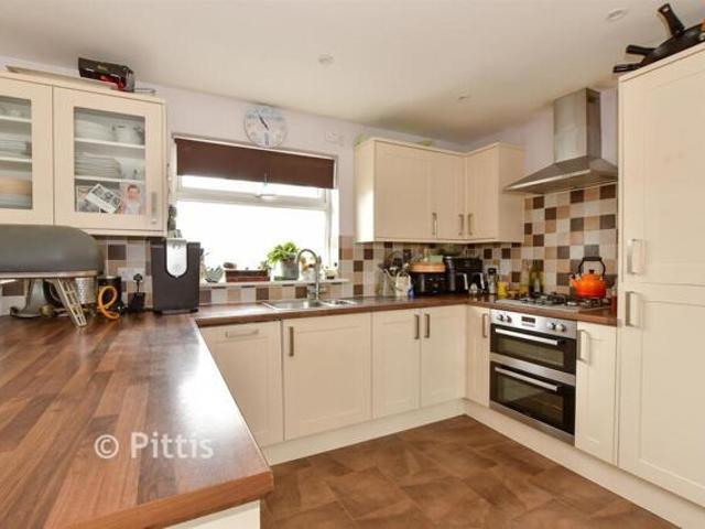 For Sale 4 Bedroom House Sandown Isle Of Wight DLS101316385