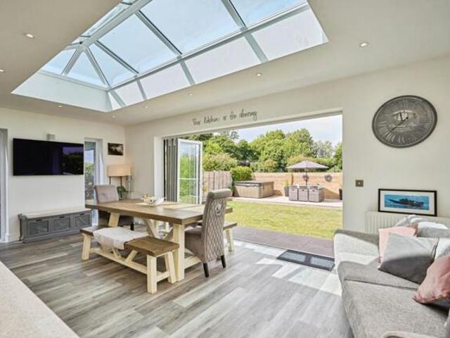 For Sale 4 Bedroom House Shanklin Isle Of Wight DLS99345142