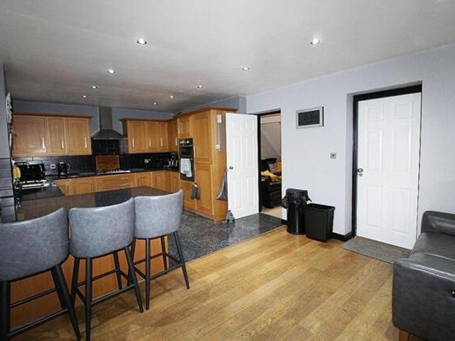 For Sale 4 Bedroom House Sheffield South Yorkshire DS98404455