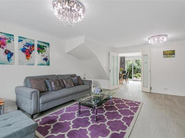 For Sale 4 Bedroom House Shepperton Surrey DS100191971
