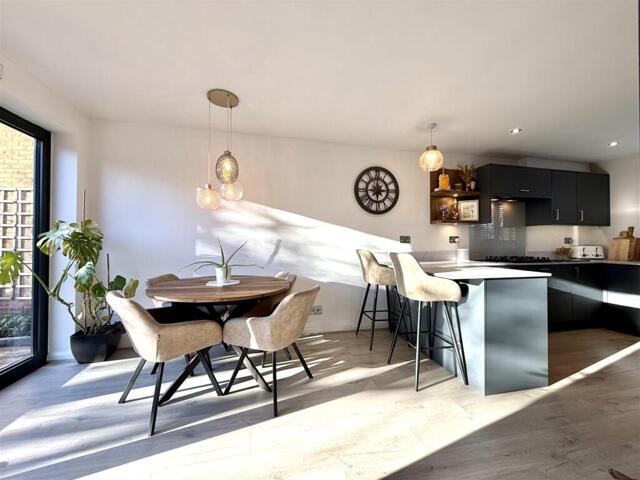 For Sale 4 Bedroom House Shepshed Shepshed DS98262826