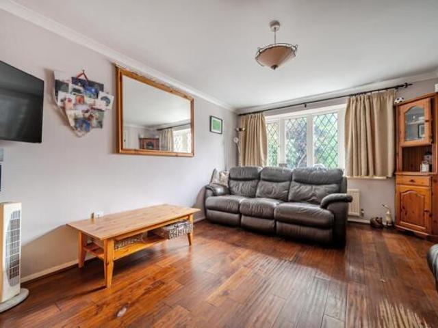 For Sale 4 Bedroom House Slough Slough DLS99029392