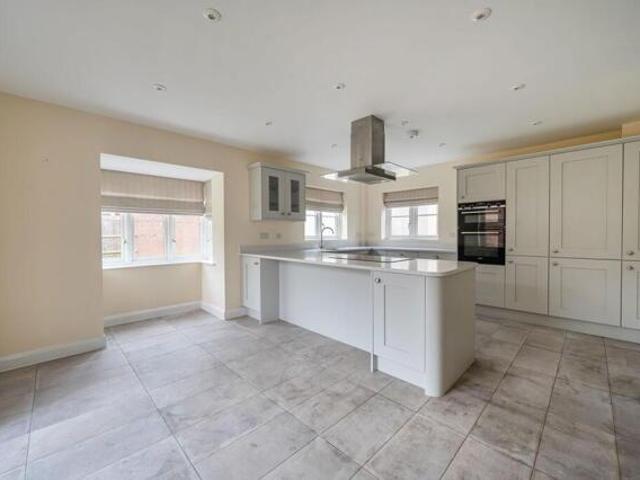 For Sale 4 Bedroom House Spinney Hill Spinney Hill DLS100456728