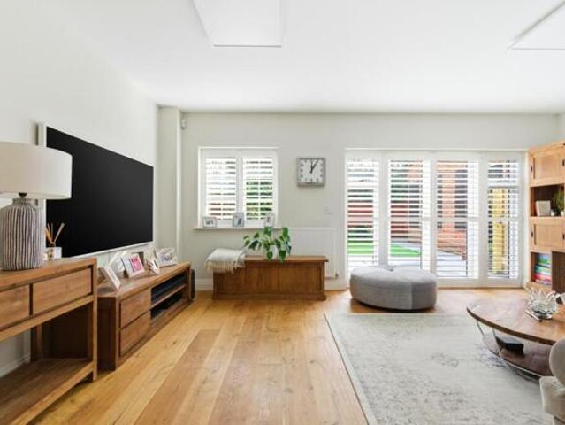 For Sale 4 Bedroom House St. Albans Hertfordshire DLS99437370