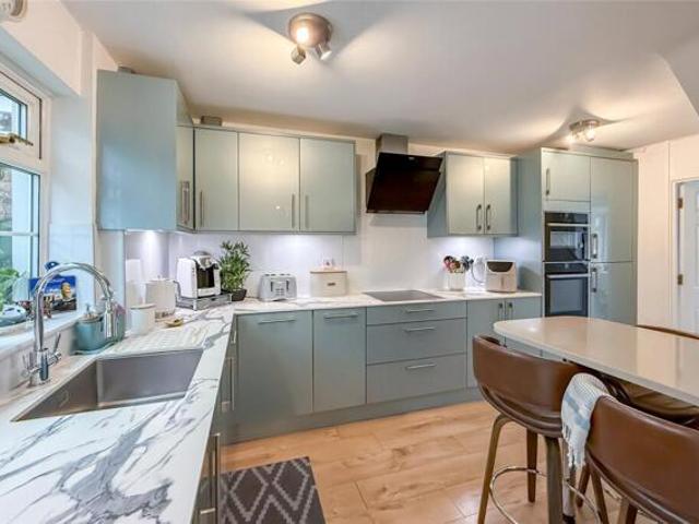 For Sale 4 Bedroom House St. Albans Hertfordshire DS101278094